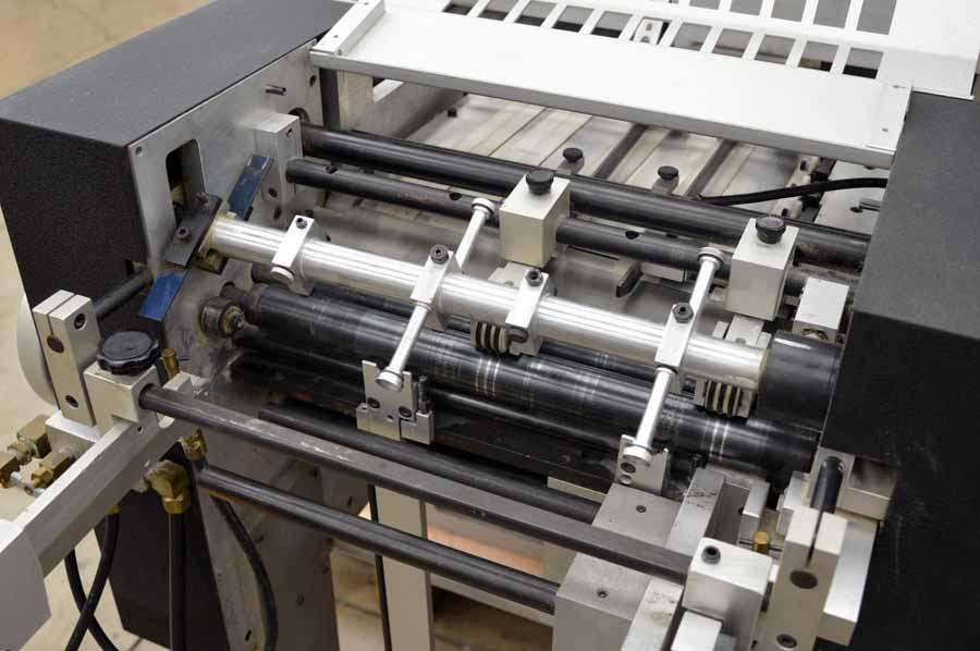 Lot #46: 2005 Scott Ten Thousand Automatic Plastic Index Tab Machine ...